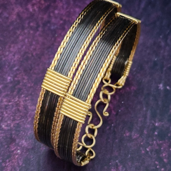 AMARI Locking Submissive Handcuff Bracelet or Anklet, DEMI, Black Silv ...